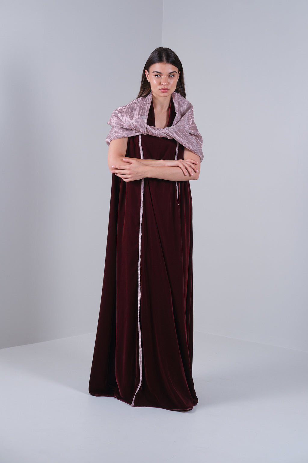 Sleeveless Riwa Snood Set – Hamsa by Sharifa AlGhanim