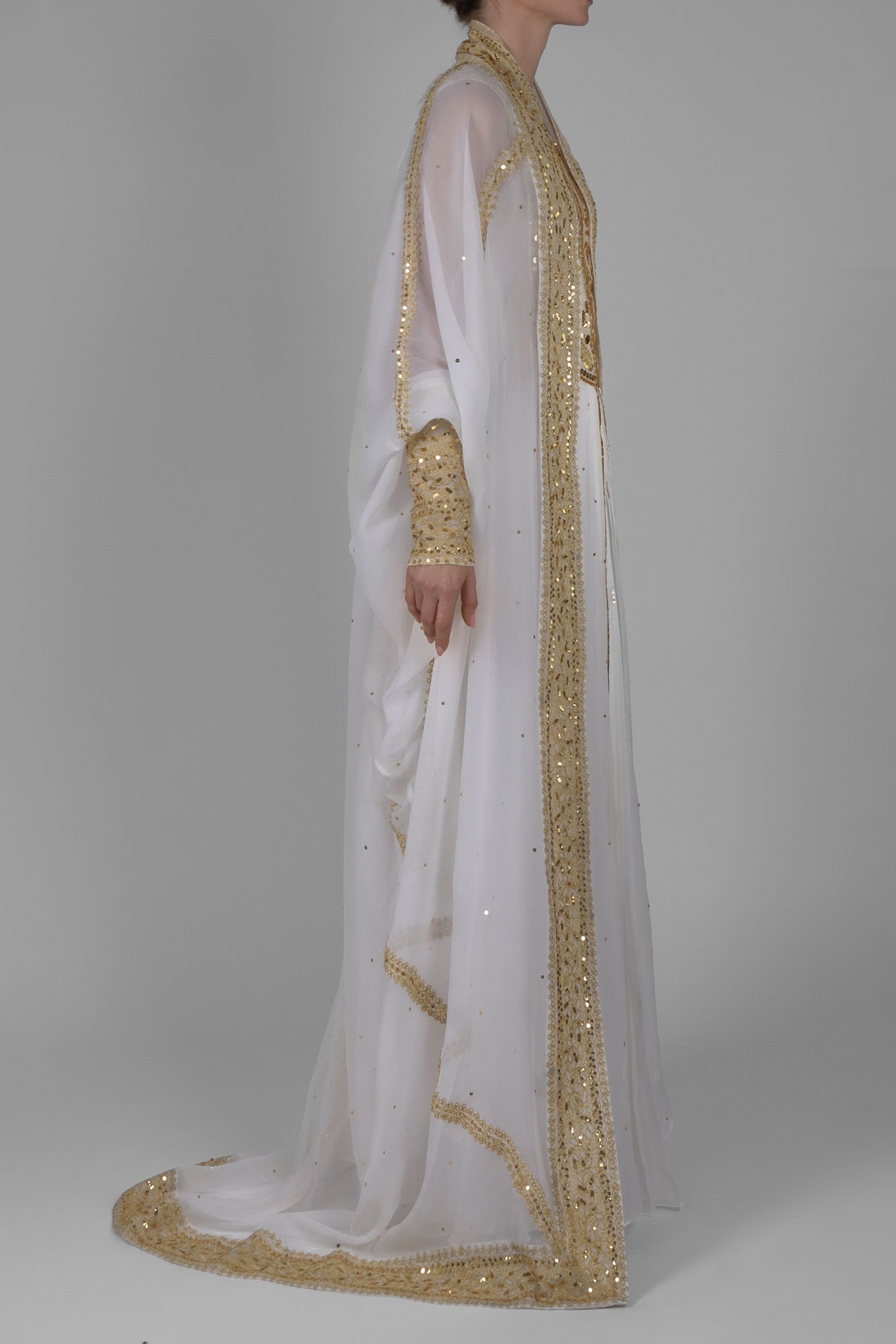 White Saba Set – Hamsa by Sharifa AlGhanim